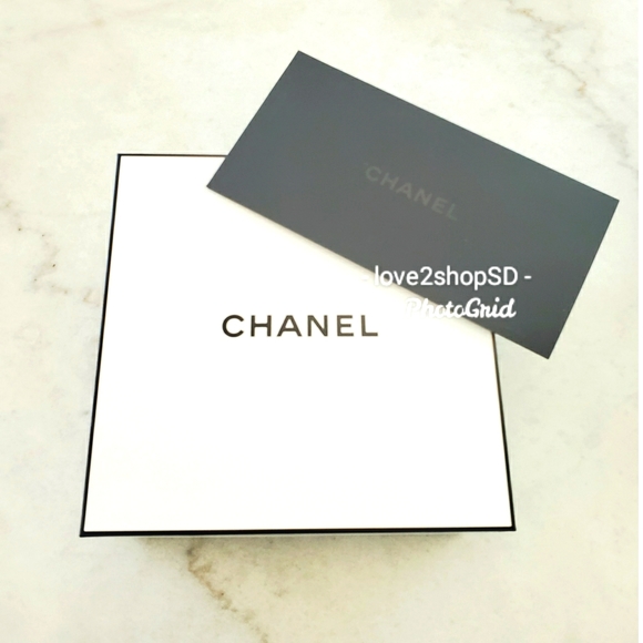 CHANEL | Other | Chanel Black White Gift Box Packaging Tissue Stuffing ...